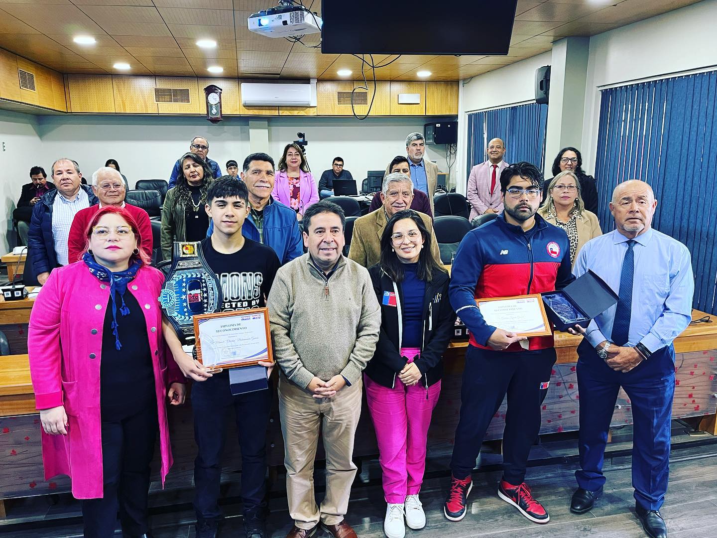 El Consejo Regional de Atacama reconoció a dos destacados deportistas ...