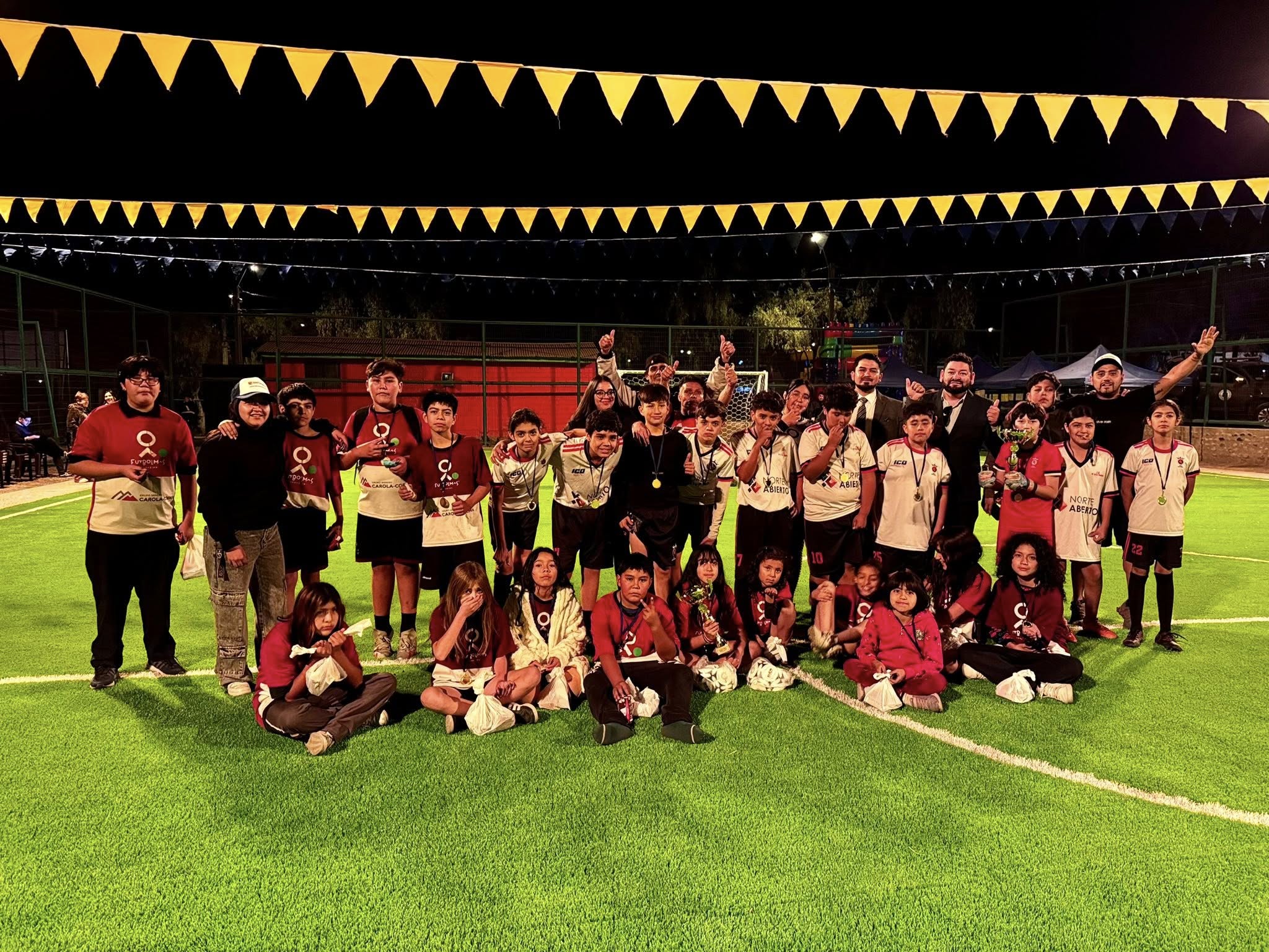 Con comunidad y fútbol: Tierra Amarilla inauguró nueva carpeta ...